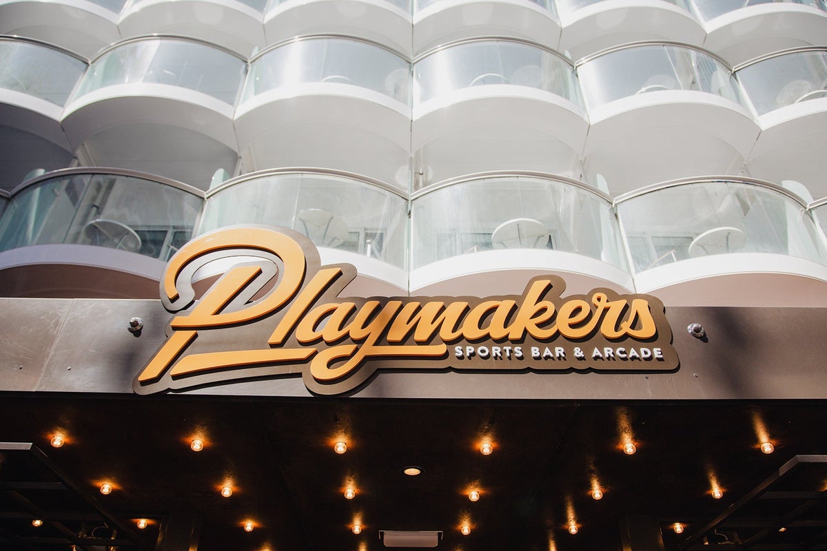 Royal Caribbean food: The ultimate cruise guide to restaurants and ...