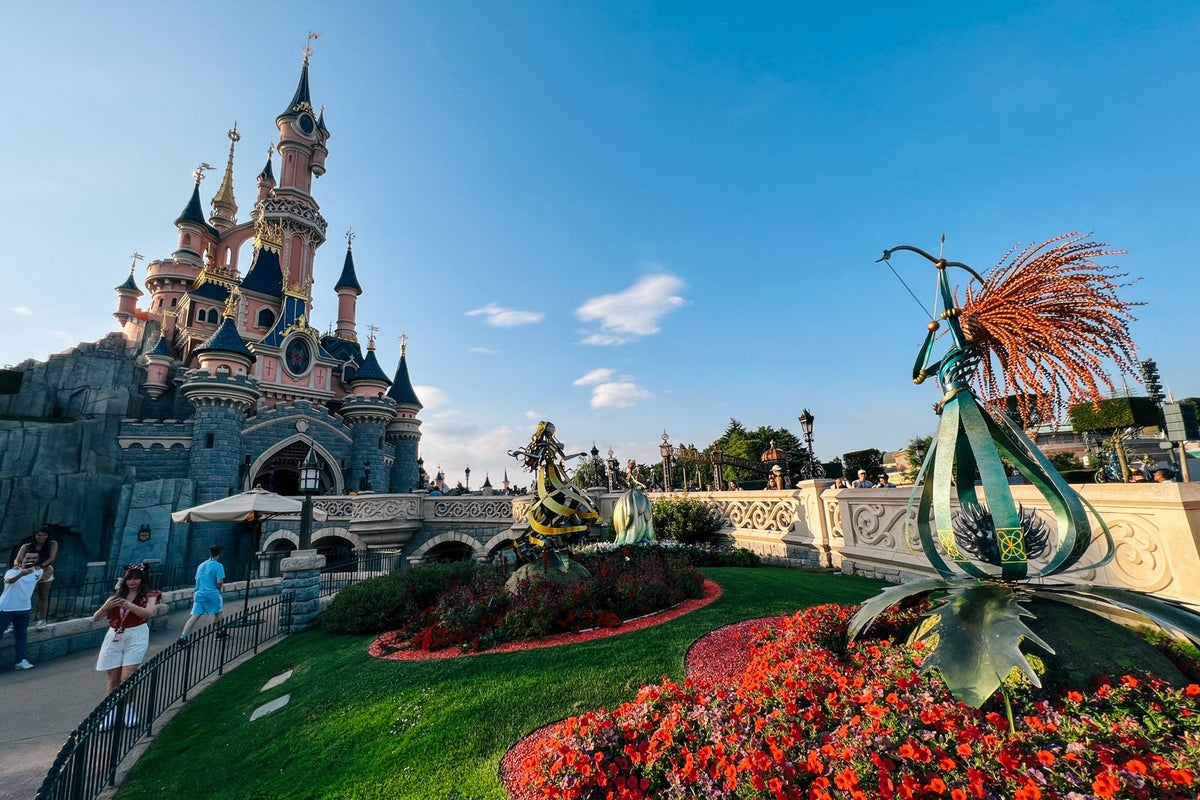 7 Disneyland Paris tips for your first visit - The Points Guy