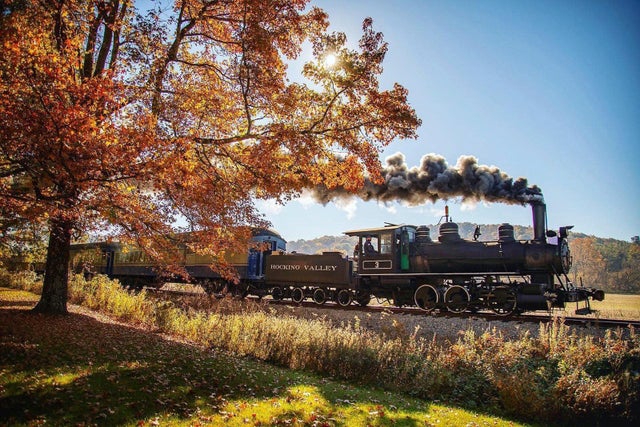 The 5 Best Midwest Road Trips for Fall Foliage - The Points Guy