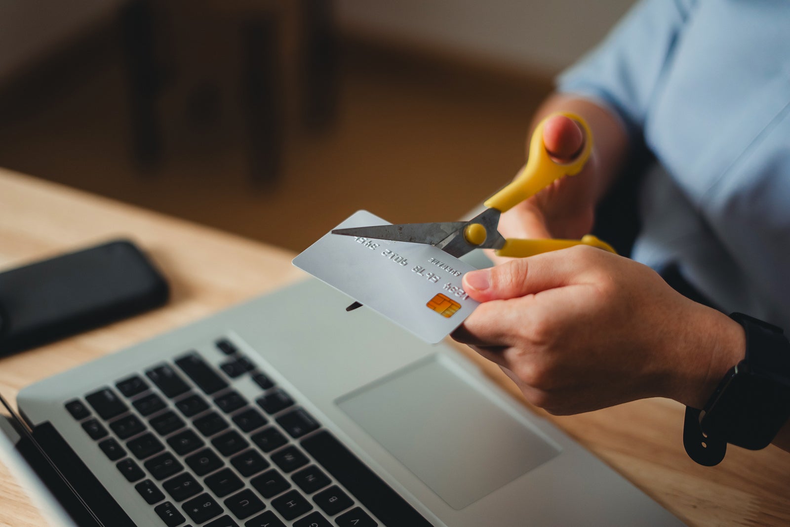Credit card fraud vs. identity theft — here's the difference - The ...