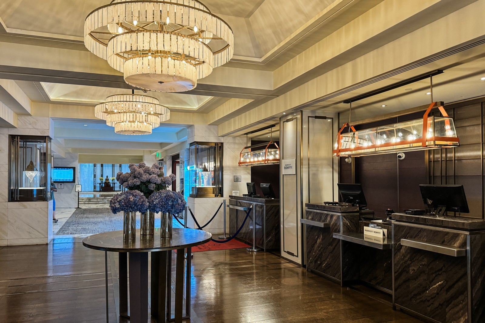 Review of the Sheraton Universal Hotel - The Points Guy