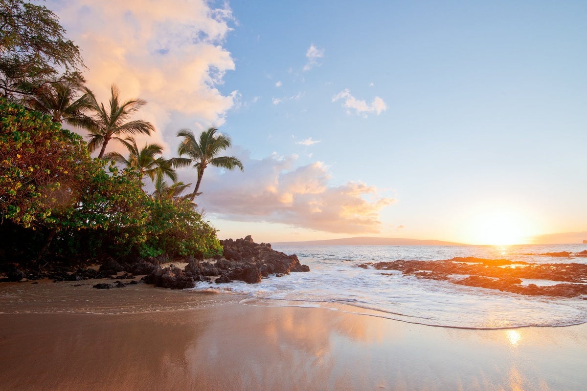 The best ways to travel to Hawaii with points and miles - The Points Guy