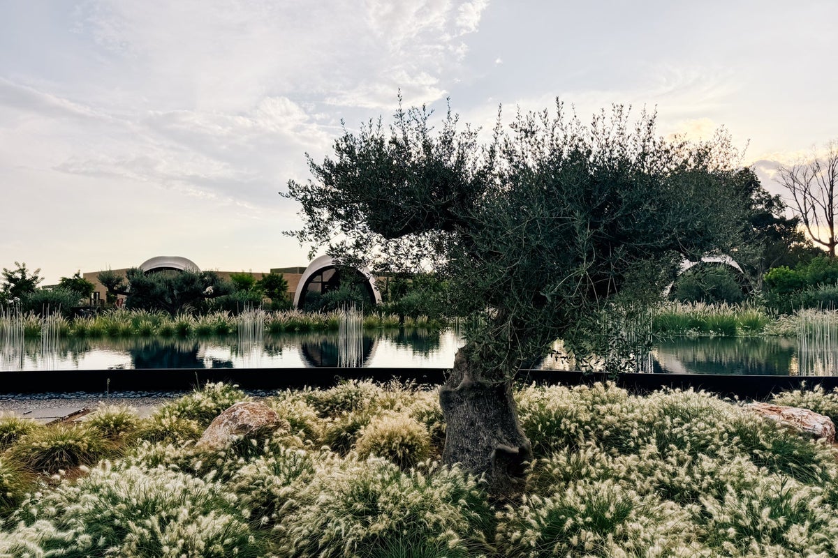 91 Athens Riviera review - The Points Guy