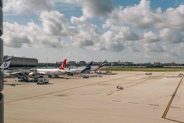 Flying Emirates' first class from Miami to Bogota - The Points Guy