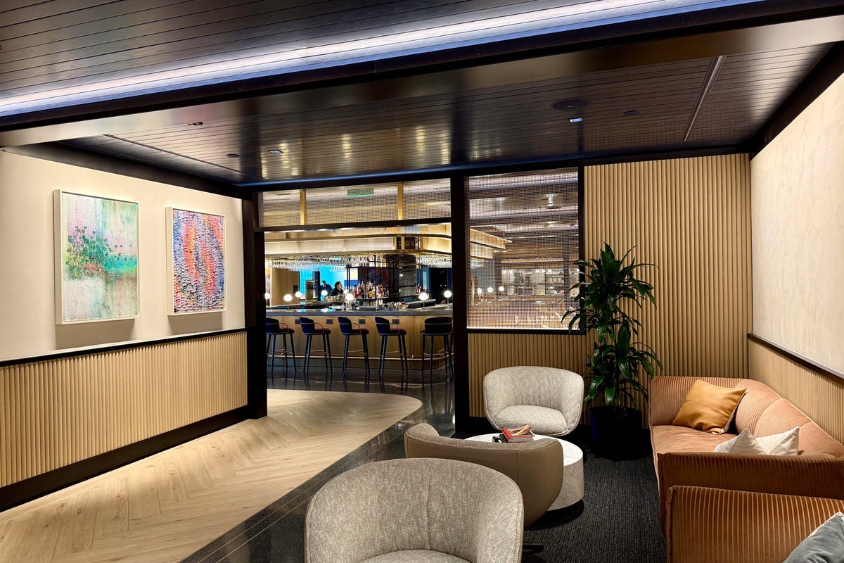 Inside Chase's stunning new Sapphire Lounge in San Diego - The Points Guy