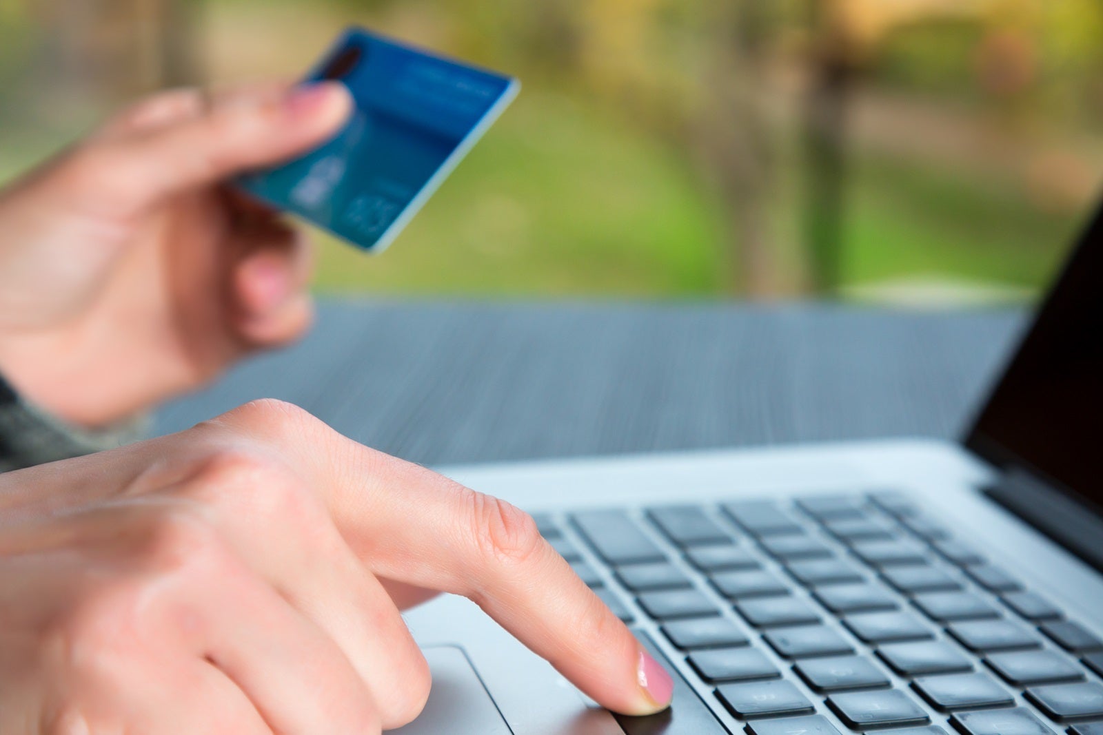Guide to credit card security codes: What they are, where to find them ...