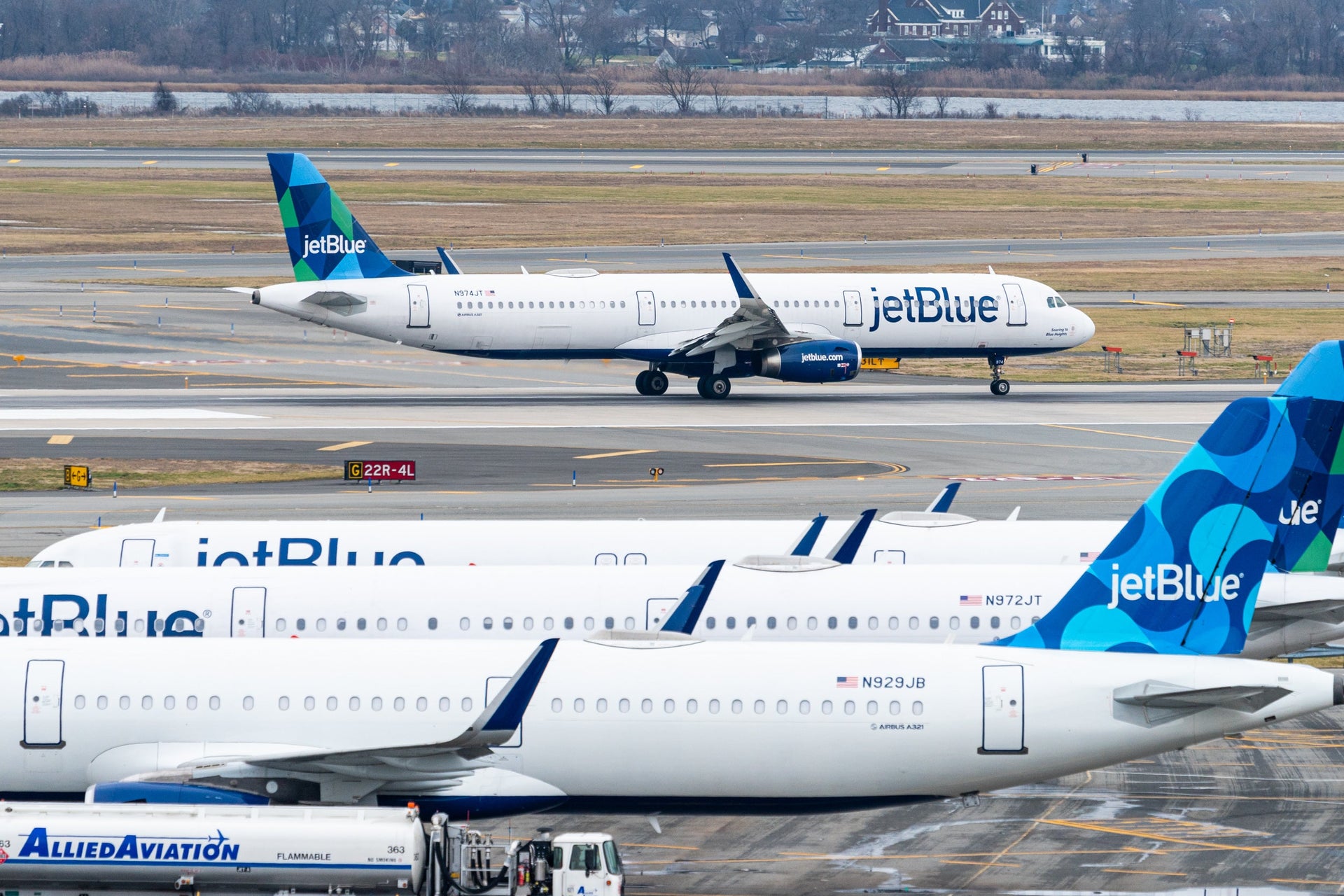 JetBlue now allows Blue Basic award redemptions — with tickets as low ...