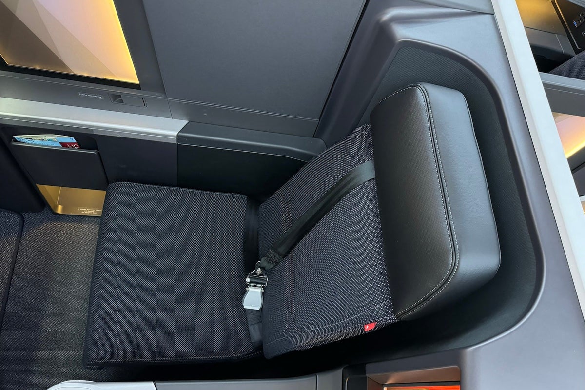 Sneak peek: On board the first Delta Air Lines jet sporting its all-new ...