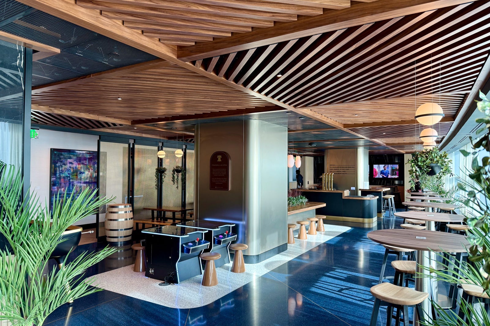 Inside Chase's gorgeous new Sapphire Lounge in Philadelphia - The ...