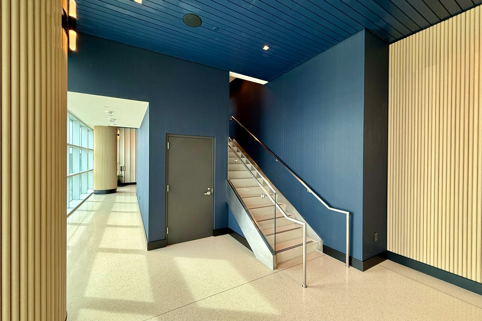 Inside Chase's gorgeous new Sapphire Lounge in Philadelphia - The ...