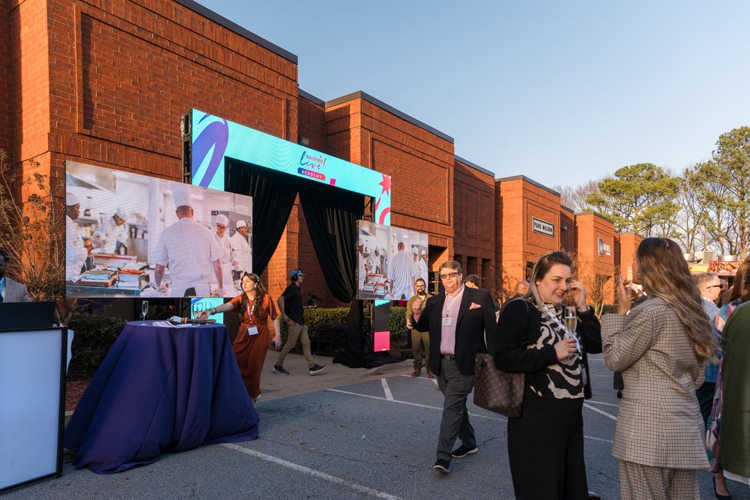 There’s a new lounge training facility in Atlanta — and we got the ...
