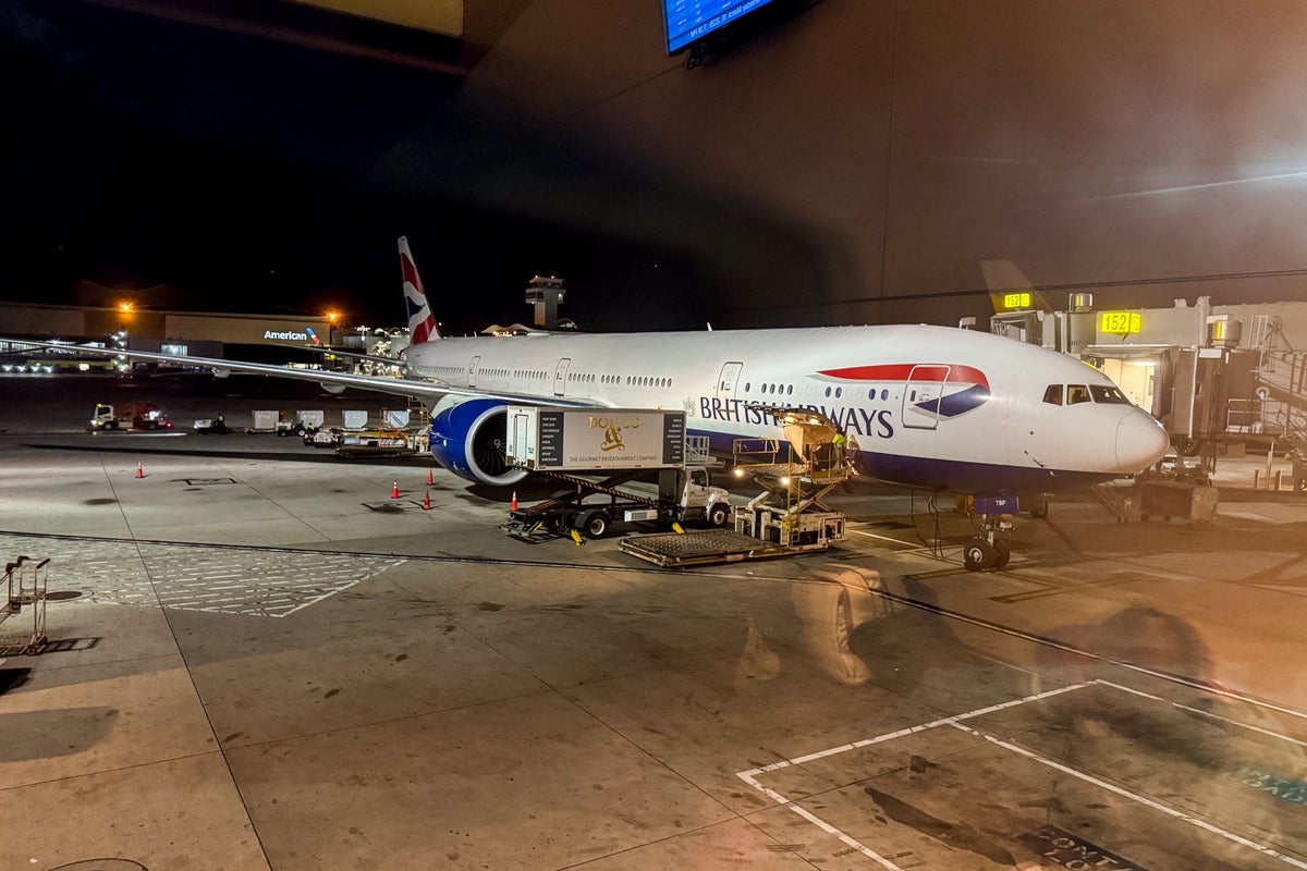 Alaska Airlines Atmos Rewards program: How to earn and redeem points ...