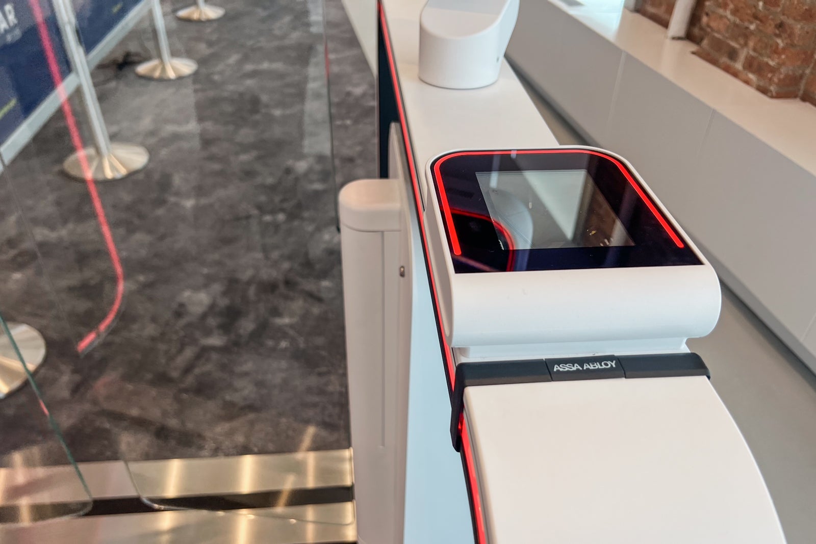 Clear partnering with TSA, unveils new biometric 'e-gates' at 3 major ...