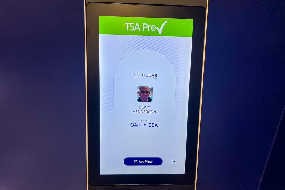 Clear partnering with TSA, unveils new biometric 'e-gates' at 3 major ...