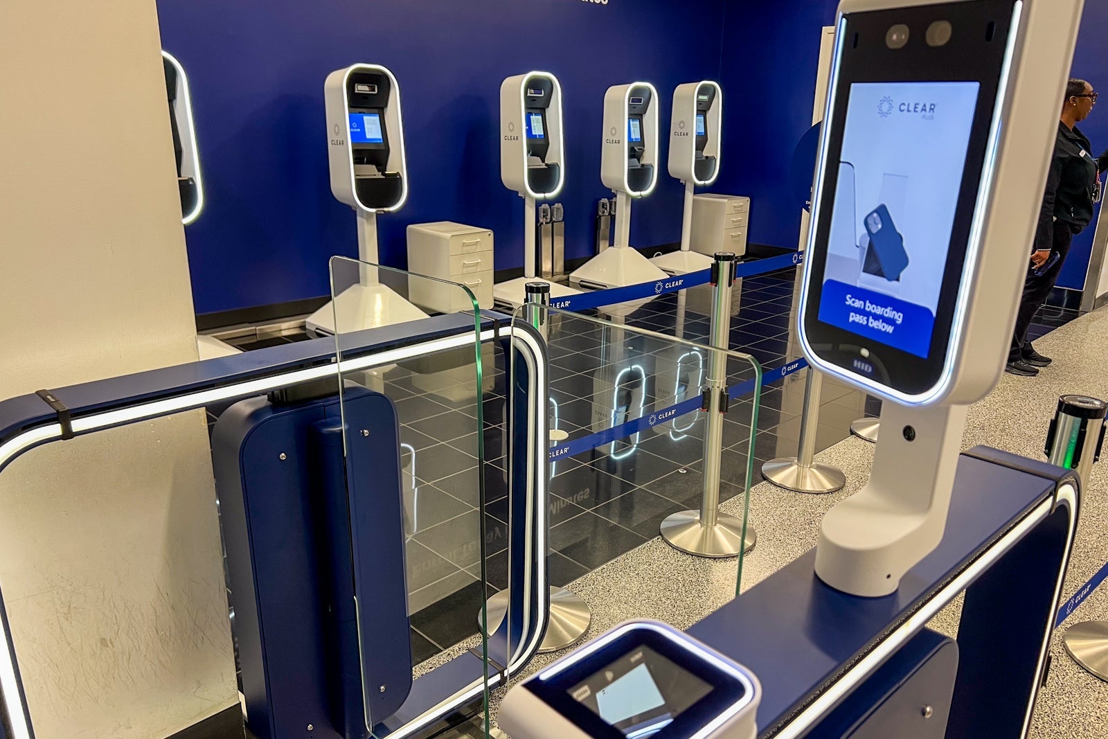 Clear partnering with TSA, unveils new biometric 'e-gates' at 3 major ...