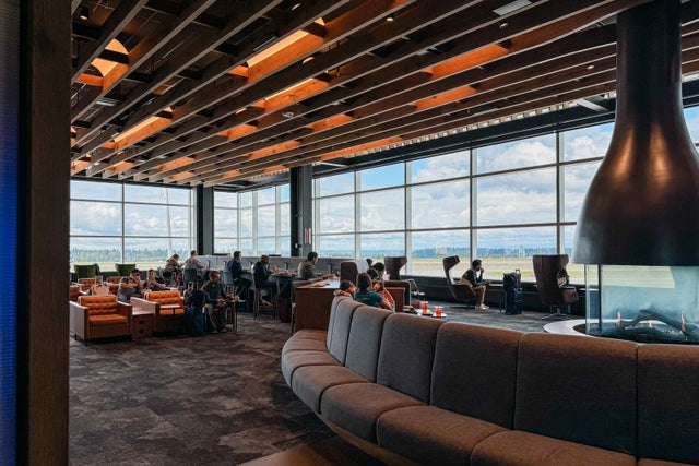 What airline's lounge access policies give you the best bang for your ...