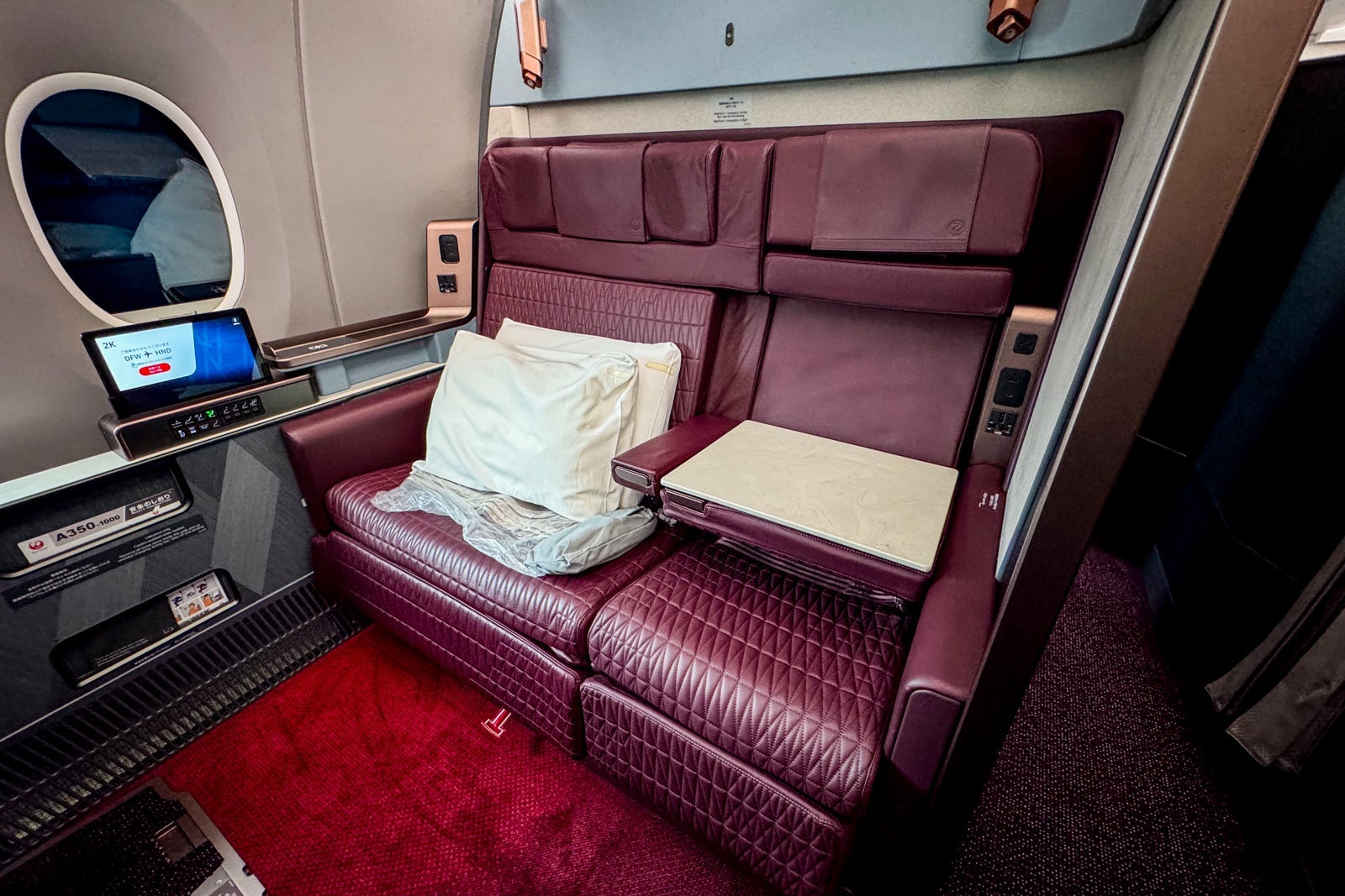 Review of Japan Airlines' new first class on the A350 - The Points Guy
