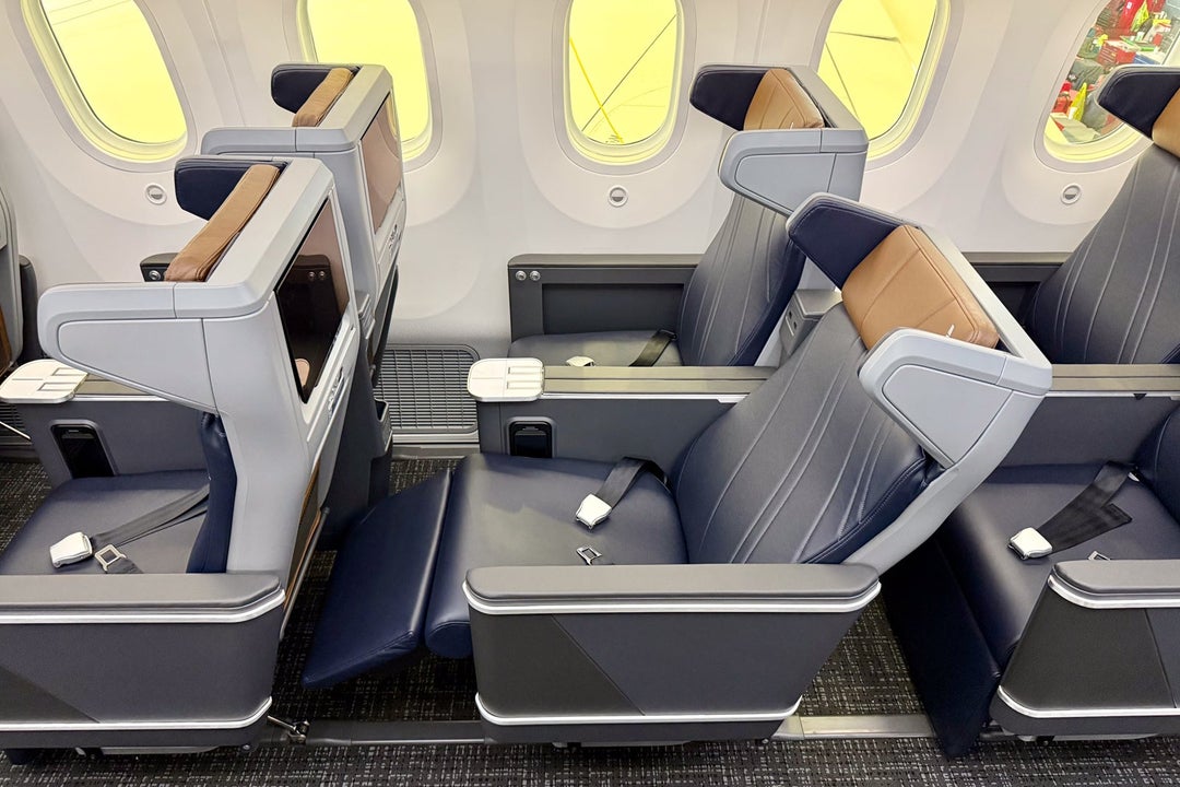 4 surprises about American Airlines' new 'premium' Dreamliner - The ...