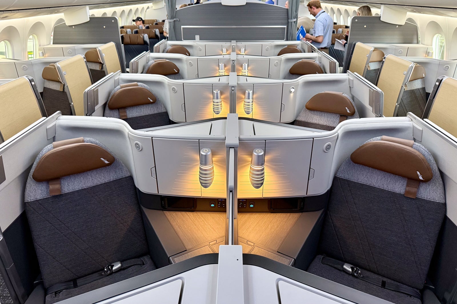 A look at American's all-new Boeing 787 Dreamliner with Flagship Suite ...