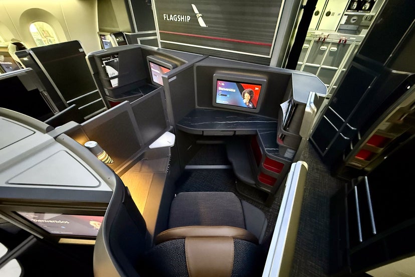 A look at American's all-new Boeing 787 Dreamliner with Flagship Suite ...