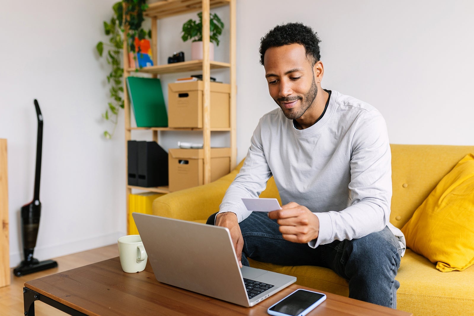 How Chase Sapphire Reserve covered my $200 damaged bag - The Points Guy