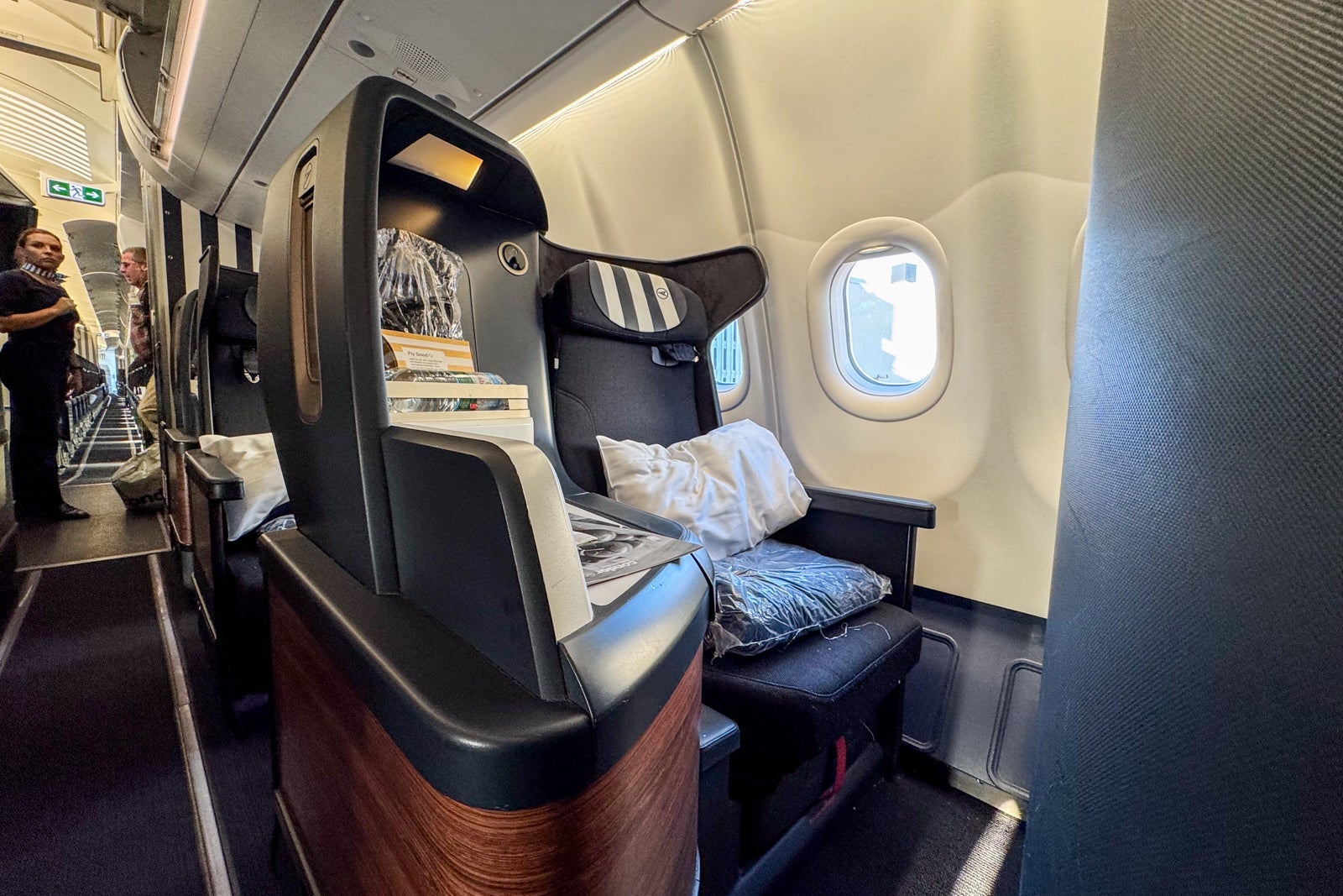 Comparing Condor Airlines' regular and Prime business-class seats - The ...