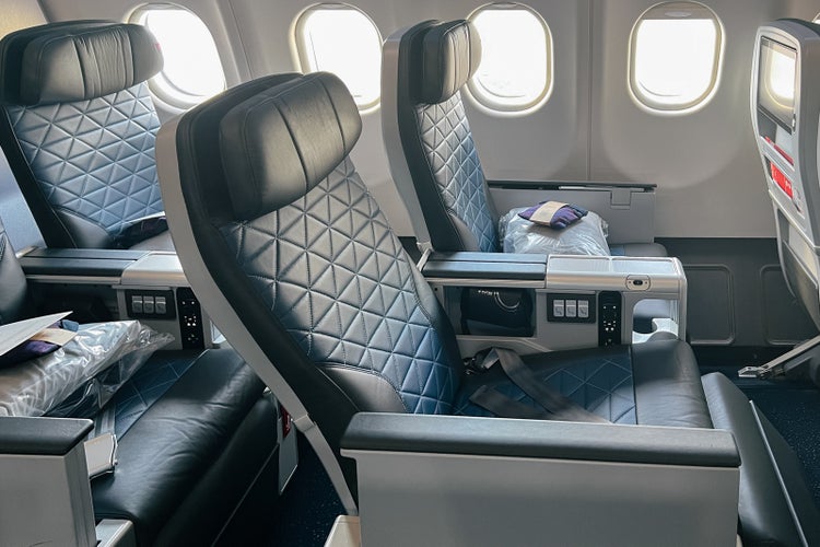 Delta Premium Economy: What is it and is it worth it? - VoyageAround