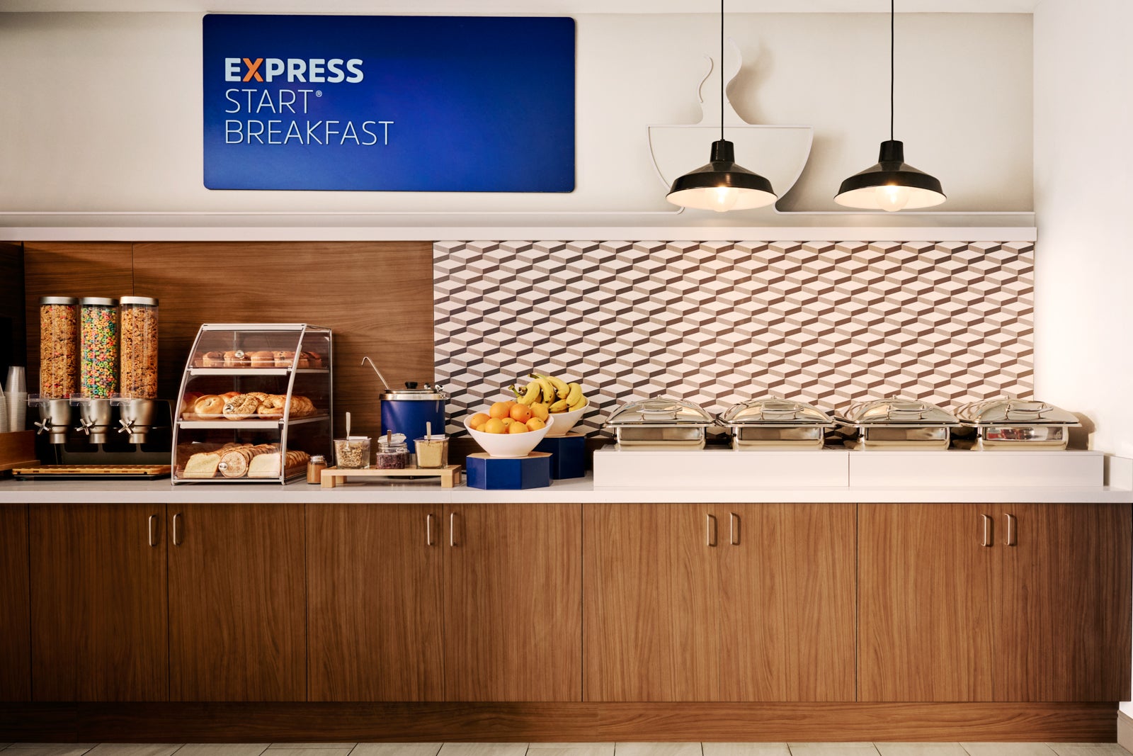 Holiday Inn Express is offering free coffee next weekend — here's how ...