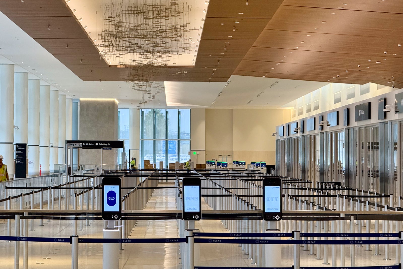 San Diego's new Terminal 1 shines in big debut, comes with new lounges ...