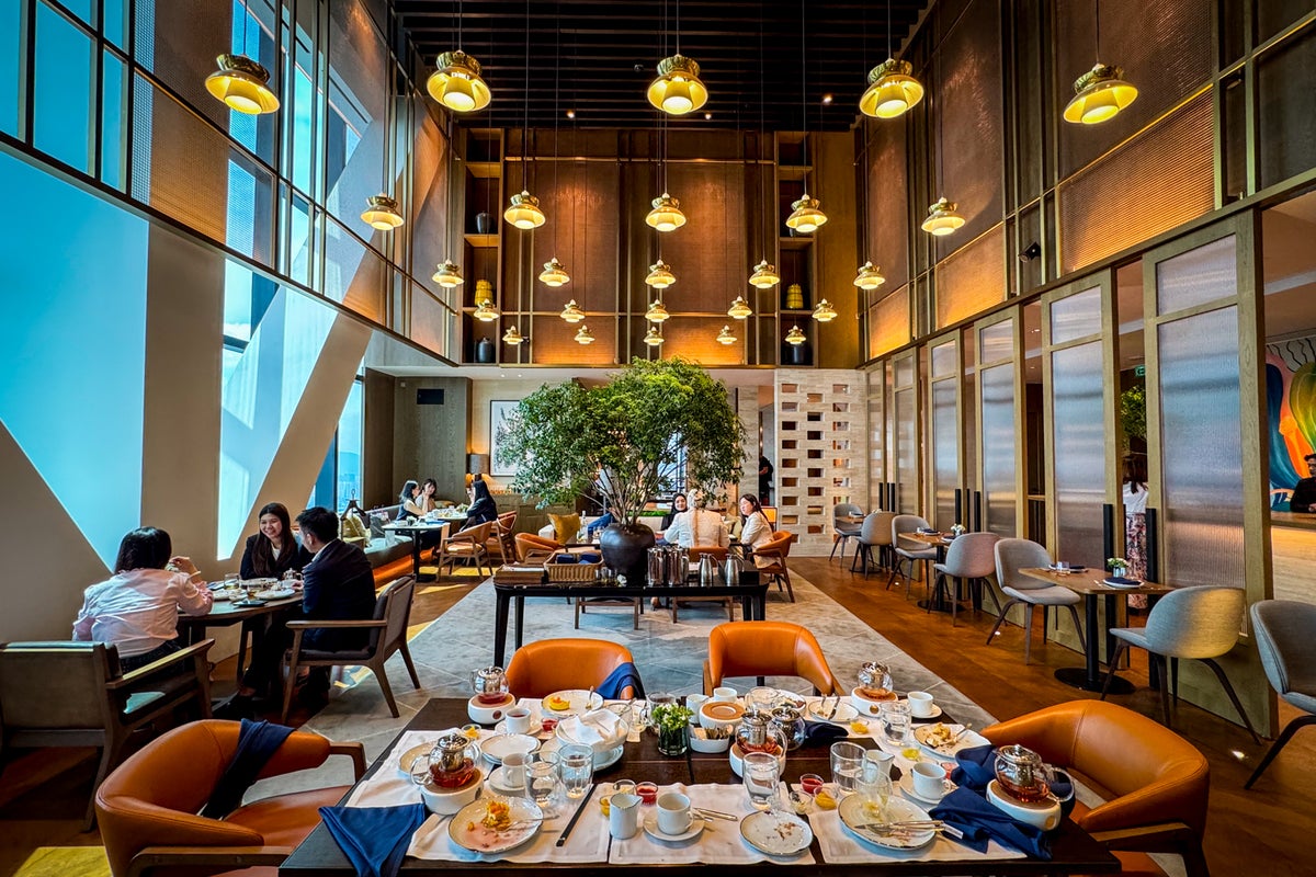 Chase Sapphire Preferred cuts Hyatt transfer value, adds new perks ...